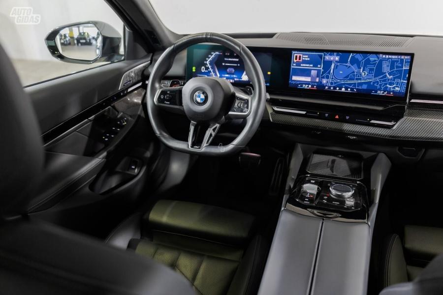 Grey BMW 540 2025 in Vilnius, with an engine capacity of 3.00 L and mileage of 64 thousand km for 65771 €, photo 24 on AUTOMOTO.COM.LV