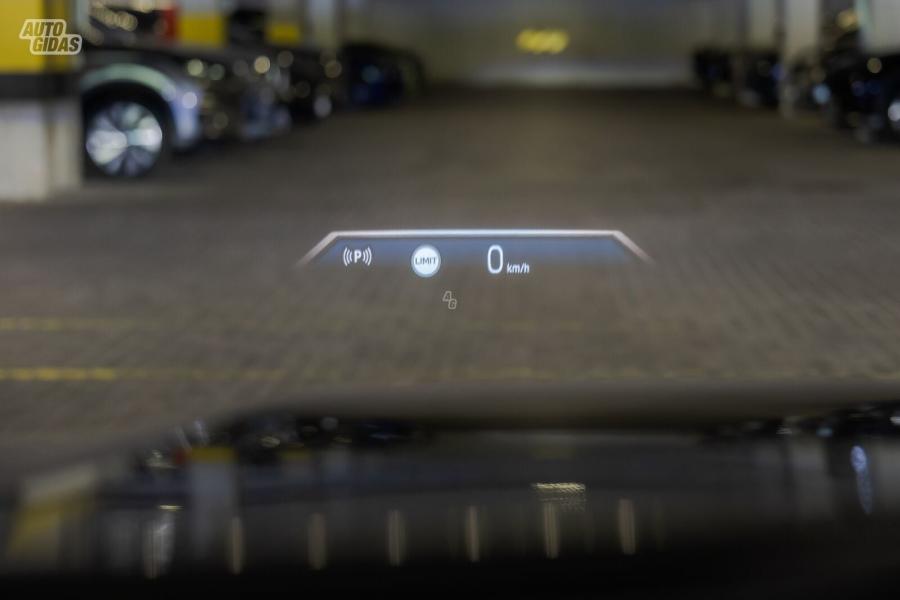Grey BMW 540 2025 in Vilnius, with an engine capacity of 3.00 L and mileage of 64 thousand km for 65771 €, photo 32 on AUTOMOTO.COM.LV
