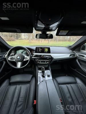 Grey BMW 540 2017 in Tukums, with an engine capacity of 3.00 L and mileage of 278 thousand km for 23500 €, photo 7 on AUTOMOTO.COM.LV