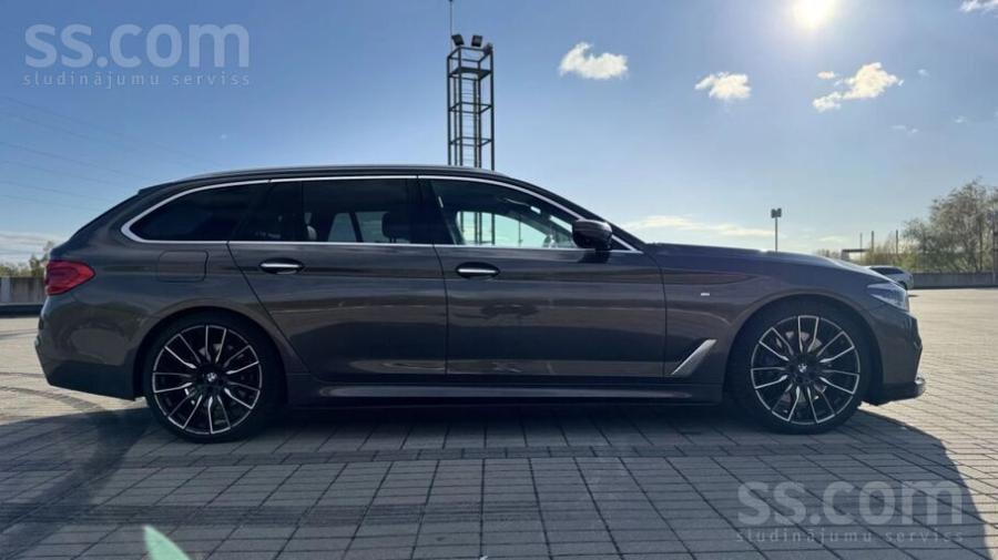 Pelēks BMW 540 2017 Rīga, ar dzinēja tilpumu 3.00 L un nobraukumu 270 tūkst. km par 24600 €, foto 4 vietnē AUTOMOTO.COM.LV