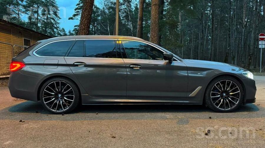 Pelēks BMW 540 2017 Rīga, ar dzinēja tilpumu 3.00 L un nobraukumu 270 tūkst. km par 24600 €, foto 24 vietnē AUTOMOTO.COM.LV