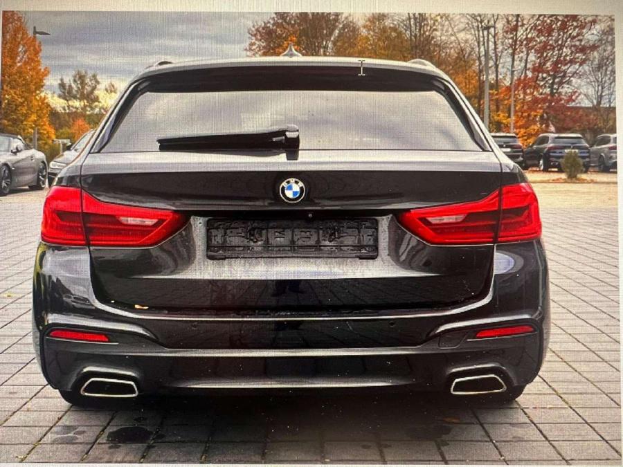 Pelēks BMW 540 2017 Panevēža, ar dzinēja tilpumu 2.99 L un nobraukumu 250 tūkst. km par 20900 €, foto 3 vietnē AUTOMOTO.COM.LV