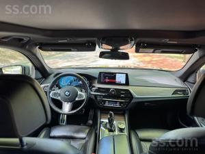 Grey BMW 540 2017 in Bauska, with an engine capacity of 4.00 L and mileage of 0 thousand km for 24370 €, photo 16 on AUTOMOTO.COM.LV