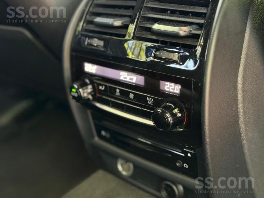 Grey BMW 540 2017 in Bauska, with an engine capacity of 4.00 L and mileage of 0 thousand km for 24370 €, photo 17 on AUTOMOTO.COM.LV