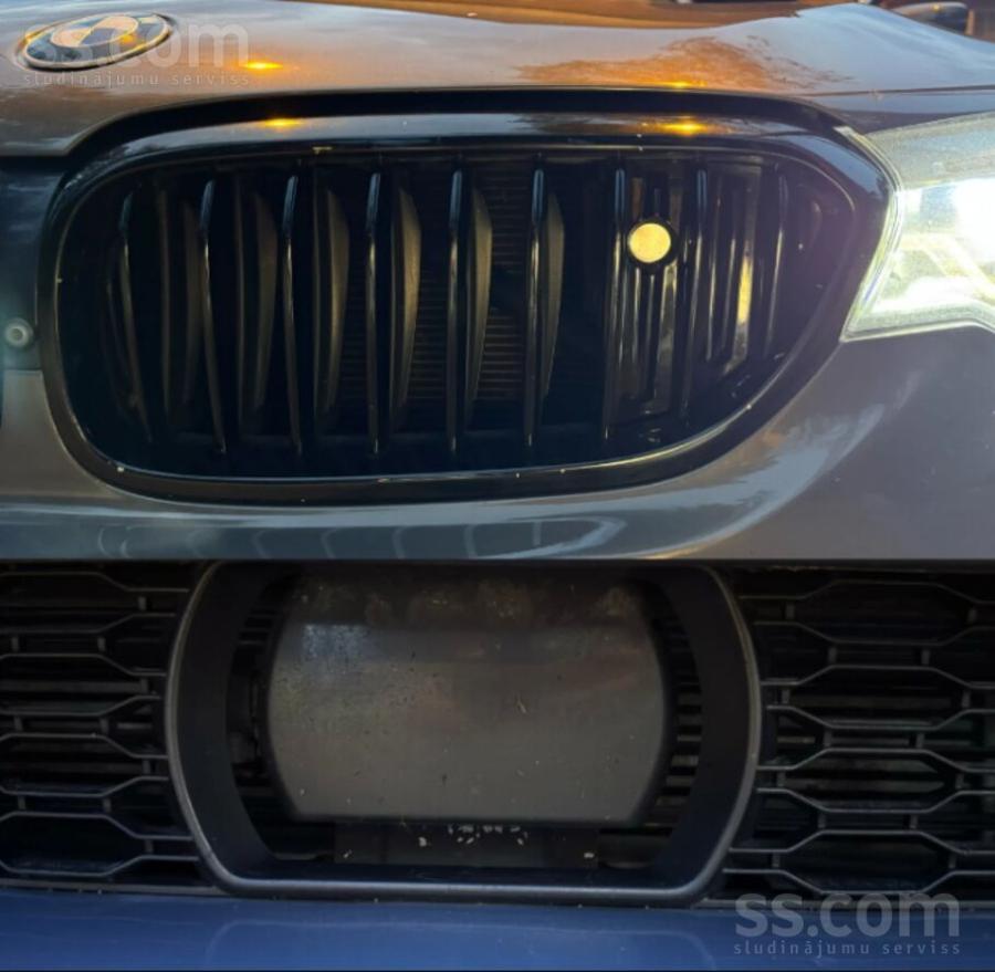 Pelēks BMW 540 2017 Rīga, ar dzinēja tilpumu 3.00 L un nobraukumu 275 tūkst. km par 23600 €, foto 9 vietnē AUTOMOTO.COM.LV