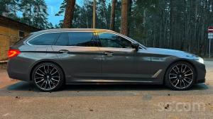 Pelēks BMW 540 2017 Rīga, ar dzinēja tilpumu 3.00 L un nobraukumu 275 tūkst. km par 23600 €, foto 19 vietnē AUTOMOTO.COM.LV