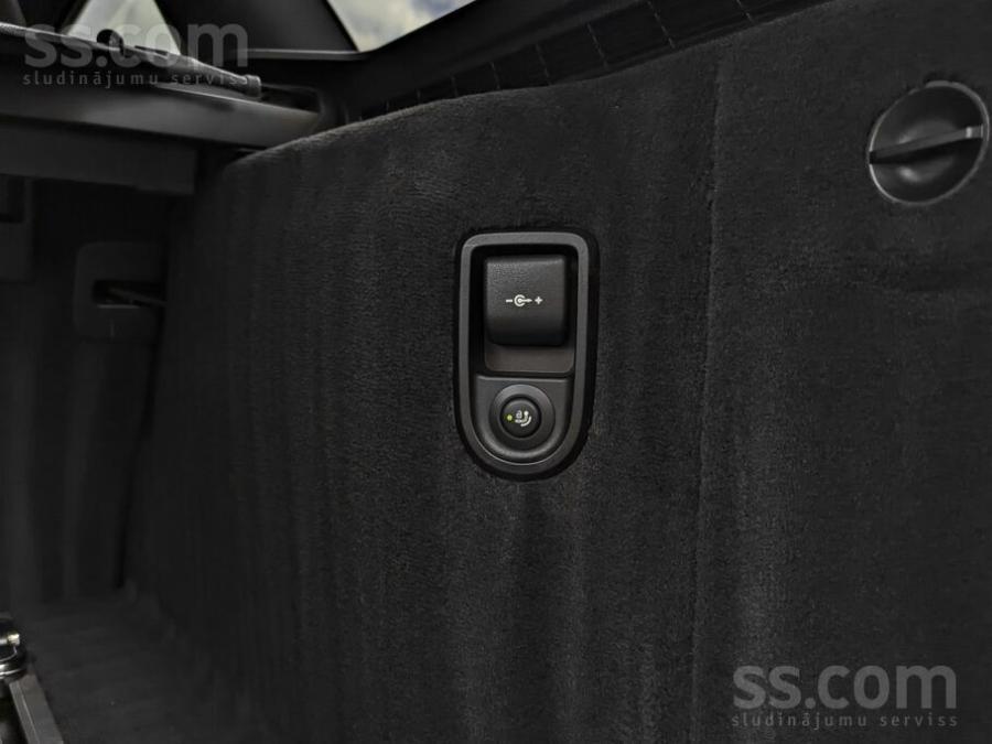 Pelēks BMW 540 2017 Tukums, ar dzinēja tilpumu 3.00 L un nobraukumu 277 tūkst. km par 19990 €, foto 28 vietnē AUTOMOTO.COM.LV