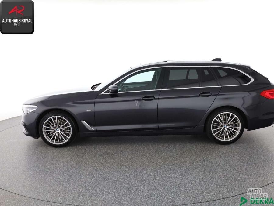 Grey BMW 540 2018 in Kaunas, with an engine capacity of 3.00 L and mileage of 97 thousand km for 32576 €, photo 2 on AUTOMOTO.COM.LV