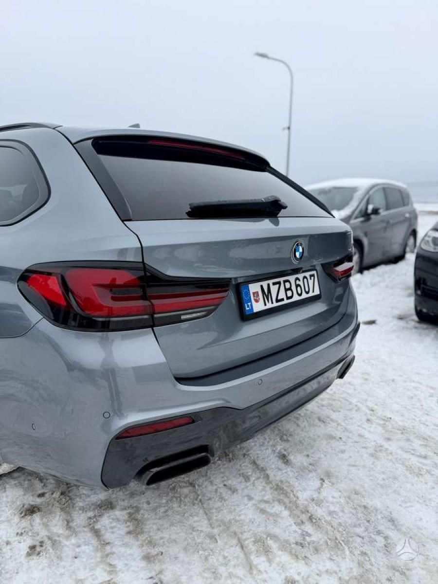 Grey BMW 540 2018 in Kaunas, with an engine capacity of 2.99 L and mileage of 302 thousand km for 22999 €, photo 13 on AUTOMOTO.COM.LV