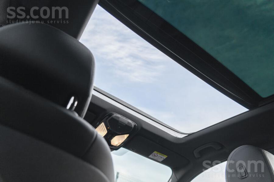 Grey BMW 540 2018 in Jurmala, with an engine capacity of 3.00 L and mileage of 144 thousand km for 23800 €, photo 8 on AUTOMOTO.COM.LV