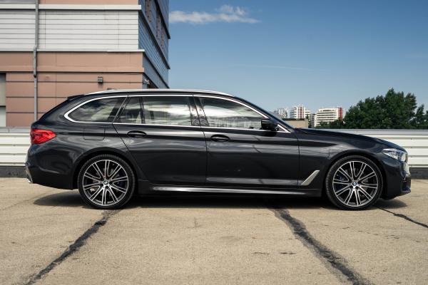 Pelēks BMW 540 2018 Rīga, ar dzinēja tilpumu 3.00 L un nobraukumu 195 tūkst. km par 26499 €, foto 7 vietnē AUTOMOTO.COM.LV