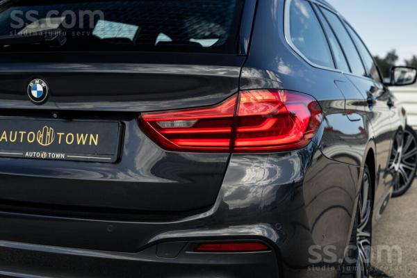 Grey BMW 540 2018 in Riga, with an engine capacity of 3.00 L and mileage of 195 thousand km for 26499 €, photo 5 on AUTOMOTO.COM.LV