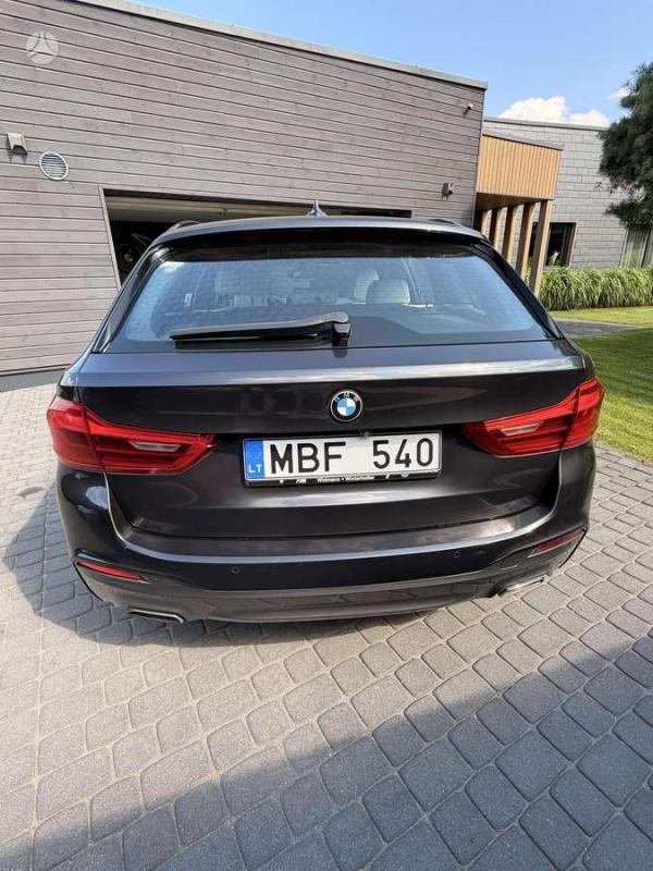 Pelēks BMW 540 2018 Viļņa, ar dzinēja tilpumu 3.00 L un nobraukumu 206 tūkst. km par 22000 €, foto 4 vietnē AUTOMOTO.COM.LV