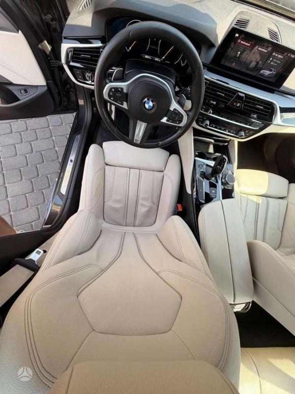 Pelēks BMW 540 2018 Viļņa, ar dzinēja tilpumu 3.00 L un nobraukumu 206 tūkst. km par 22000 €, foto 9 vietnē AUTOMOTO.COM.LV