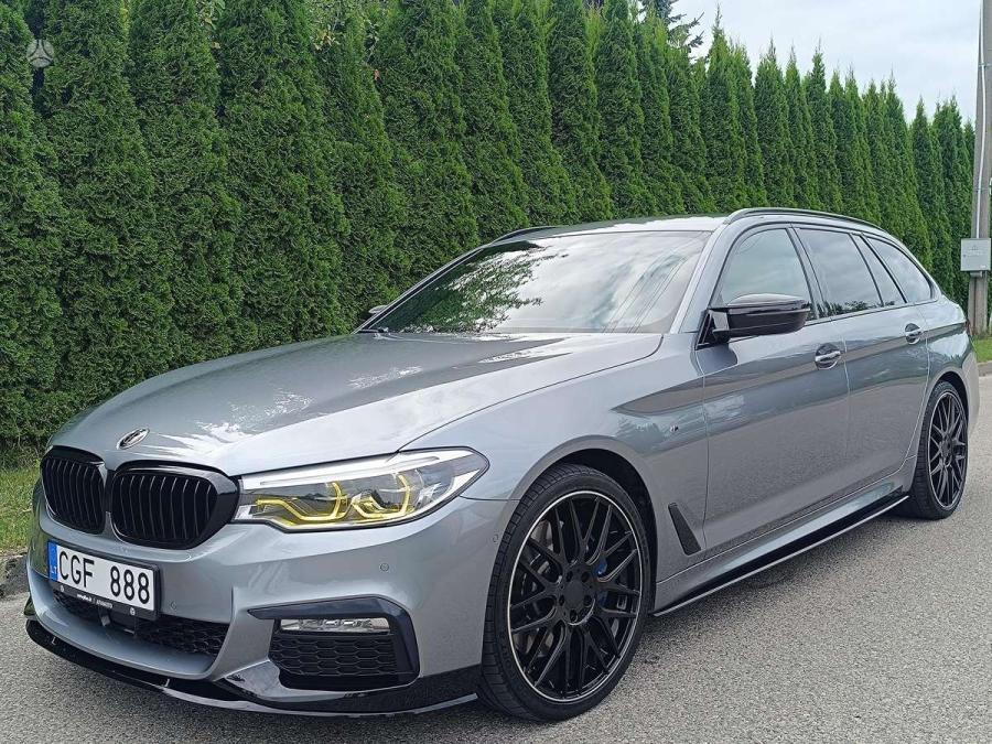 Grey BMW 540 2018 in Vilnius, with an engine capacity of 2.99 L and mileage of 63 thousand km for 23900 €, photo 1 on AUTOMOTO.COM.LV