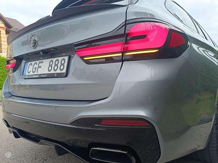 Grey BMW 540 2018 in Vilnius, with an engine capacity of 2.99 L and mileage of 63 thousand km for 23900 €, photo 11 on AUTOMOTO.COM.LV