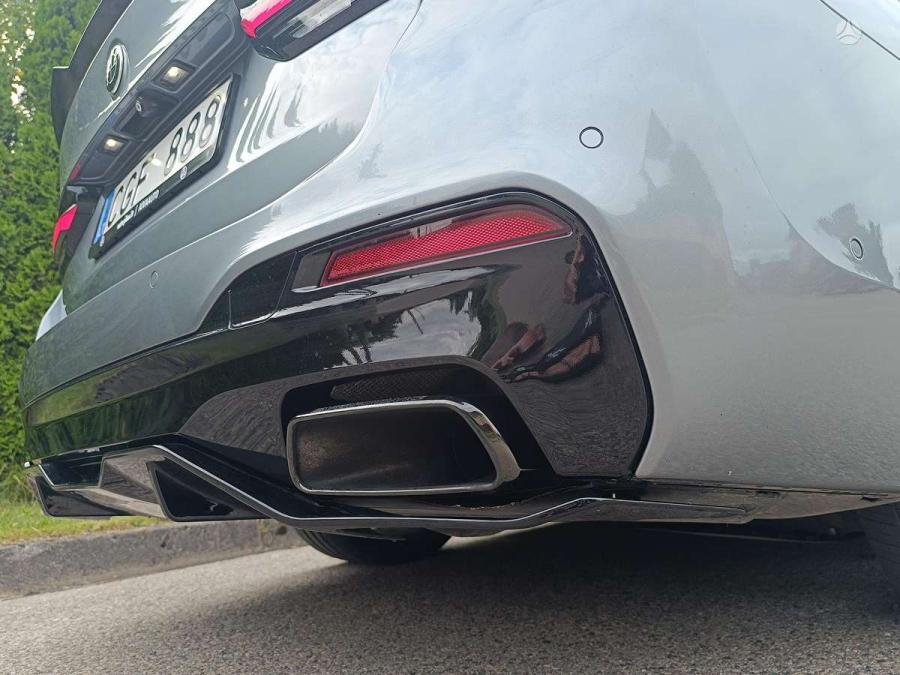 Grey BMW 540 2018 in Vilnius, with an engine capacity of 2.99 L and mileage of 63 thousand km for 23900 €, photo 14 on AUTOMOTO.COM.LV