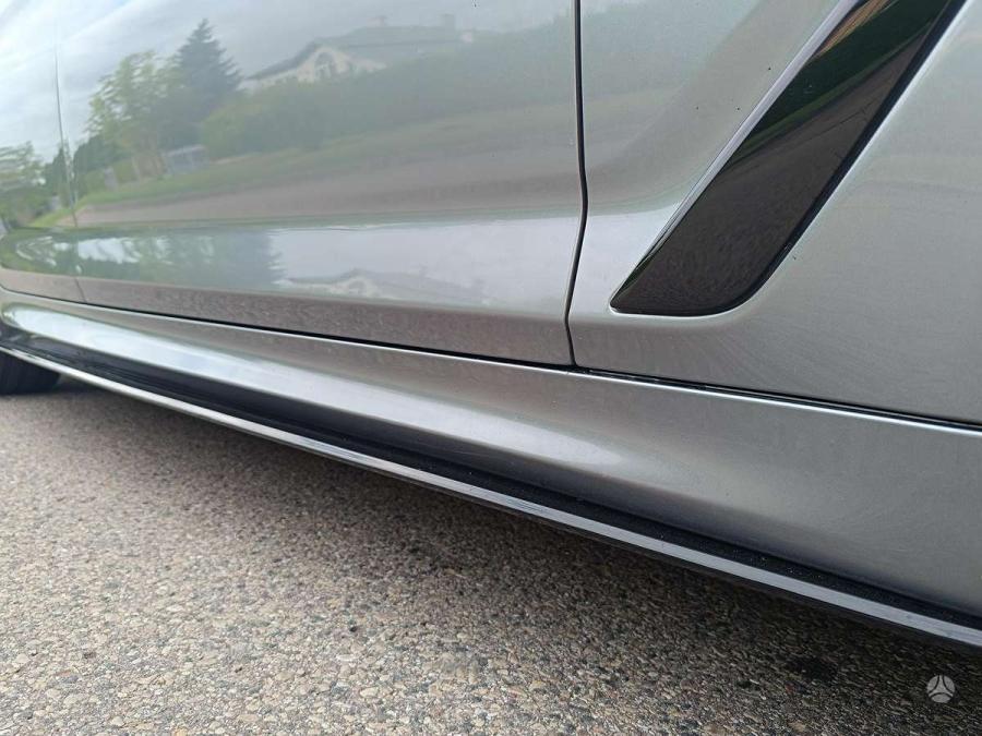 Grey BMW 540 2018 in Vilnius, with an engine capacity of 2.99 L and mileage of 63 thousand km for 23900 €, photo 16 on AUTOMOTO.COM.LV