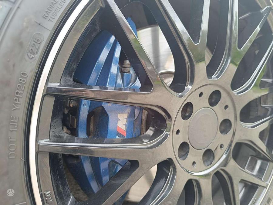 Grey BMW 540 2018 in Vilnius, with an engine capacity of 2.99 L and mileage of 63 thousand km for 23900 €, photo 17 on AUTOMOTO.COM.LV