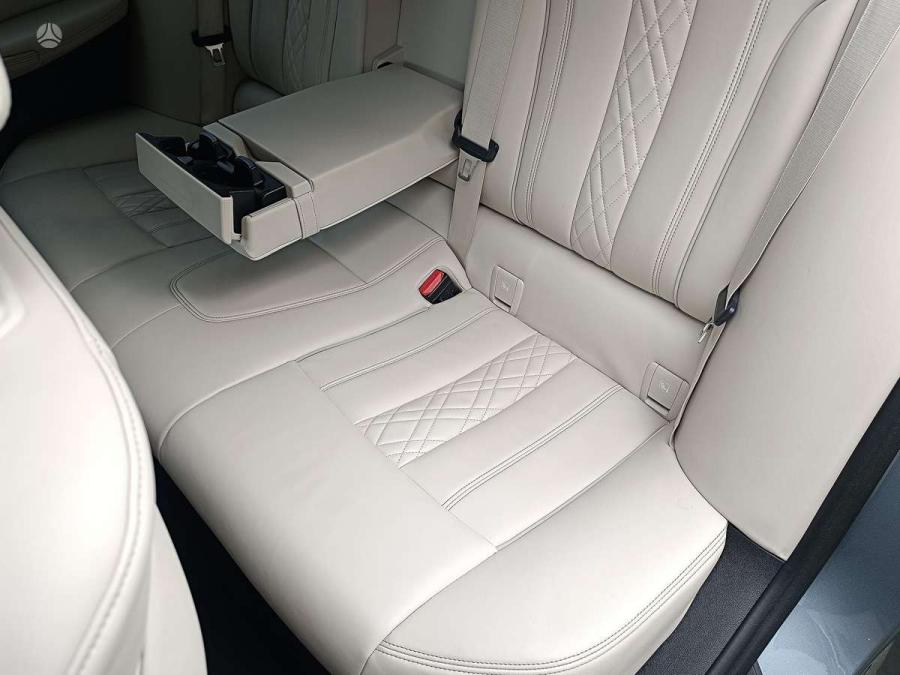 Grey BMW 540 2018 in Vilnius, with an engine capacity of 2.99 L and mileage of 63 thousand km for 23900 €, photo 29 on AUTOMOTO.COM.LV