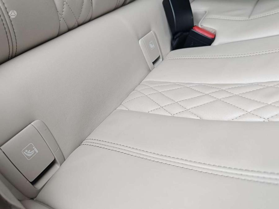 Grey BMW 540 2018 in Vilnius, with an engine capacity of 2.99 L and mileage of 63 thousand km for 23900 €, photo 30 on AUTOMOTO.COM.LV