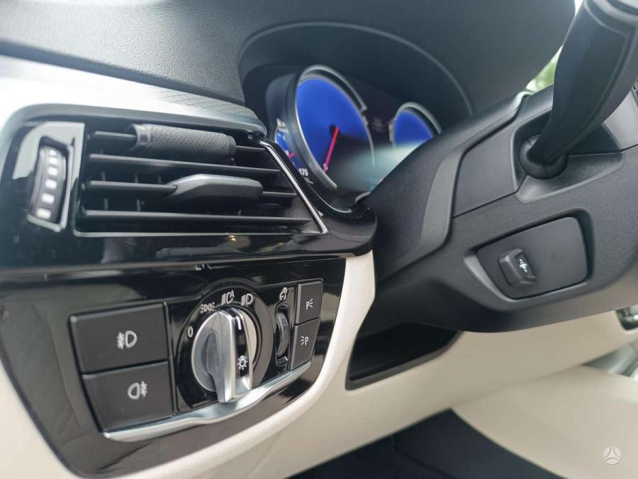 Grey BMW 540 2018 in Vilnius, with an engine capacity of 2.99 L and mileage of 63 thousand km for 23900 €, photo 34 on AUTOMOTO.COM.LV