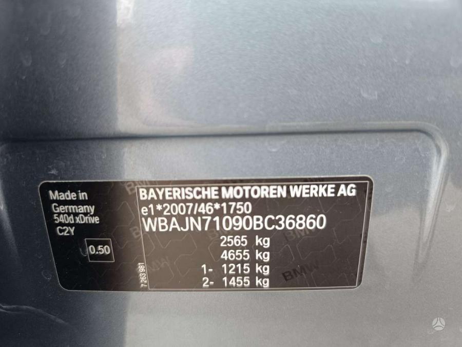 Grey BMW 540 2018 in Vilnius, with an engine capacity of 2.99 L and mileage of 63 thousand km for 23900 €, photo 52 on AUTOMOTO.COM.LV