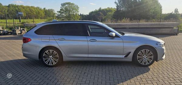 Grey BMW 540 2018 in Vilnius, with an engine capacity of 2.99 L and mileage of 292 thousand km for 16000 €, photo 5 on AUTOMOTO.COM.LV