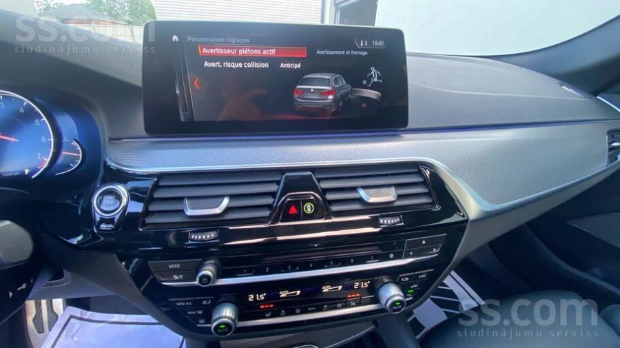 Grey BMW 540 2018 in Riga, with an engine capacity of 3.00 L and mileage of 312 thousand km for 24900 €, photo 17 on AUTOMOTO.COM.LV