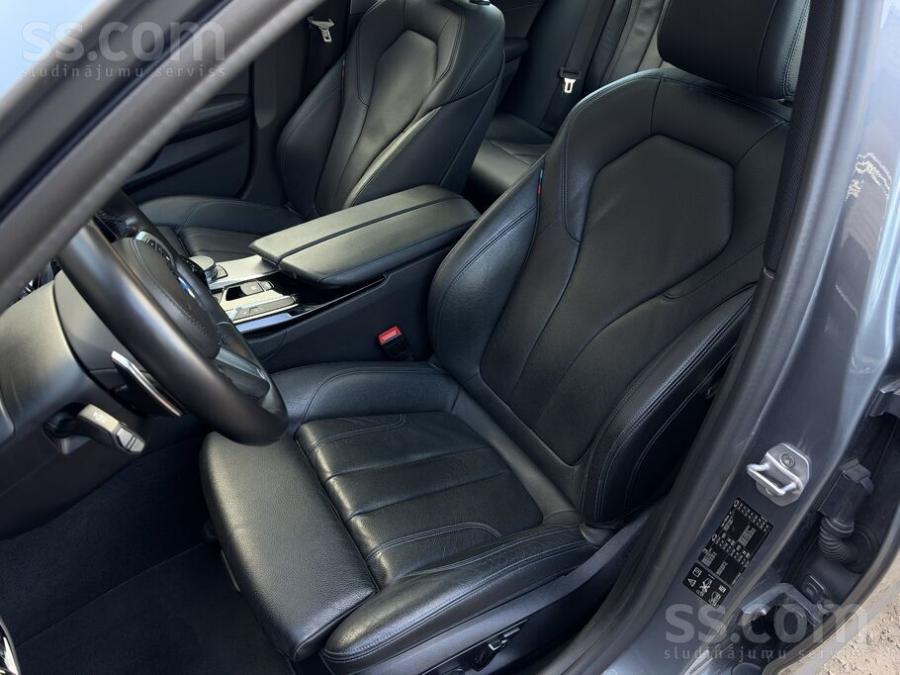 Grey BMW 540 2018 in Riga, with an engine capacity of 3.00 L and mileage of 312 thousand km for 22300 €, photo 13 on AUTOMOTO.COM.LV