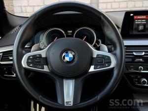 Grey BMW 540 2018 in Riga, with an engine capacity of 3.00 L and mileage of 312 thousand km for 22300 €, photo 15 on AUTOMOTO.COM.LV