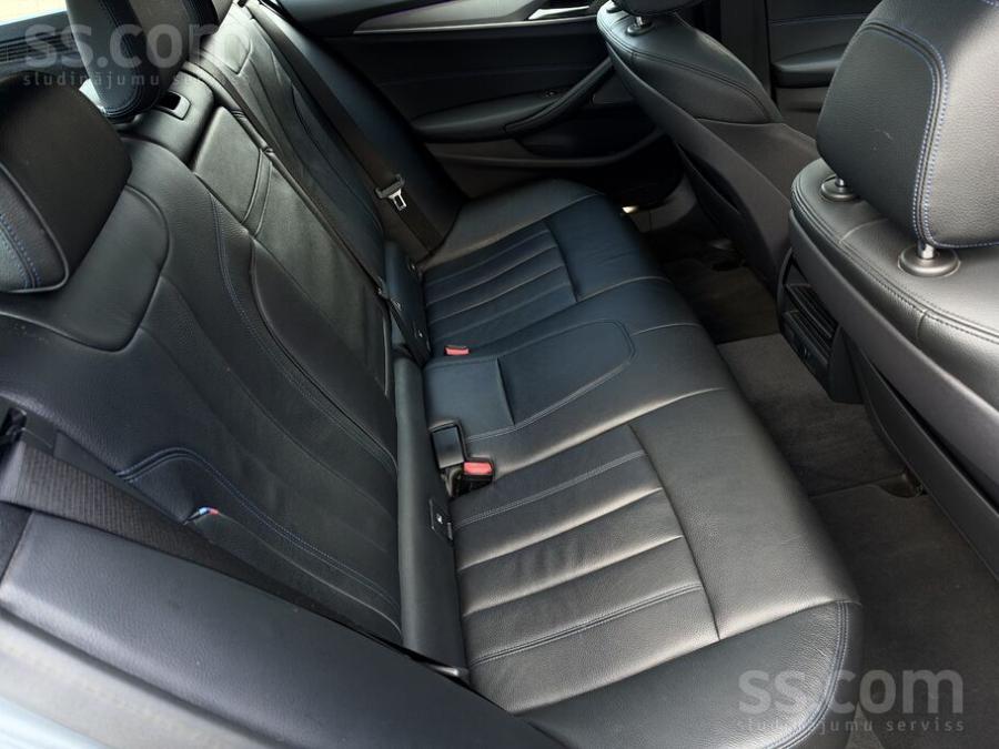 Grey BMW 540 2018 in Riga, with an engine capacity of 3.00 L and mileage of 312 thousand km for 22300 €, photo 19 on AUTOMOTO.COM.LV
