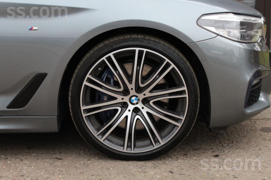 Grey BMW 540 2018 in Riga, with an engine capacity of 3.00 L and mileage of 312 thousand km for 22300 €, photo 34 on AUTOMOTO.COM.LV