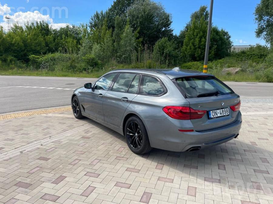 Pelēks BMW 540 2019 Rīga, ar dzinēja tilpumu 3.00 L un nobraukumu 263 tūkst. km par 24700 €, foto 7 vietnē AUTOMOTO.COM.LV
