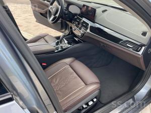 Pelēks BMW 540 2019 Rīga, ar dzinēja tilpumu 3.00 L un nobraukumu 263 tūkst. km par 24700 €, foto 11 vietnē AUTOMOTO.COM.LV