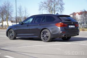 Grey BMW 540 2020 in Riga, with an engine capacity of 3.00 L and mileage of 180 thousand km for 27000 €, photo 6 on AUTOMOTO.COM.LV