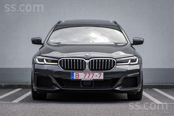 Grey BMW 540 2020 in Riga, with an engine capacity of 3.00 L and mileage of 212 thousand km for 29500 €, photo 2 on AUTOMOTO.COM.LV
