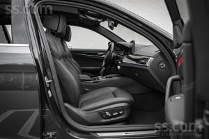 Pelēks BMW 540 2020 Rīga, ar dzinēja tilpumu 3.00 L un nobraukumu 212 tūkst. km par 27900 €, foto 14 vietnē AUTOMOTO.COM.LV