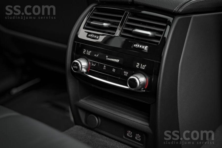 Pelēks BMW 540 2020 Rīga, ar dzinēja tilpumu 3.00 L un nobraukumu 212 tūkst. km par 27900 €, foto 17 vietnē AUTOMOTO.COM.LV