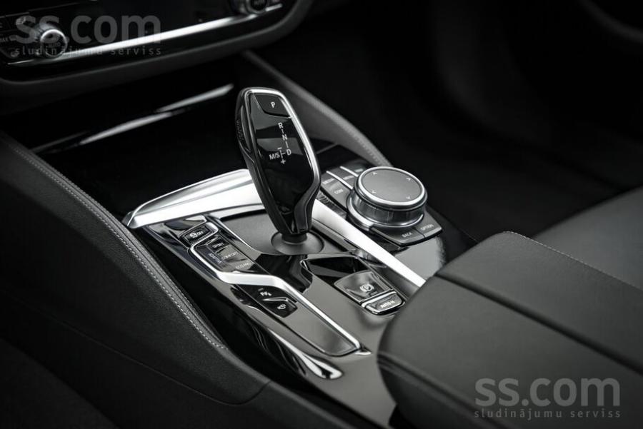 Pelēks BMW 540 2020 Rīga, ar dzinēja tilpumu 3.00 L un nobraukumu 212 tūkst. km par 27900 €, foto 23 vietnē AUTOMOTO.COM.LV