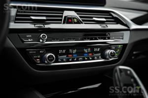 Pelēks BMW 540 2020 Rīga, ar dzinēja tilpumu 3.00 L un nobraukumu 212 tūkst. km par 27900 €, foto 24 vietnē AUTOMOTO.COM.LV