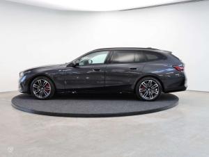 Pelēks BMW 540 2025 Tallina, ar dzinēja tilpumu 0.00 L un nobraukumu 27 tūkst. km par 69900 €, foto 5 vietnē AUTOMOTO.COM.LV