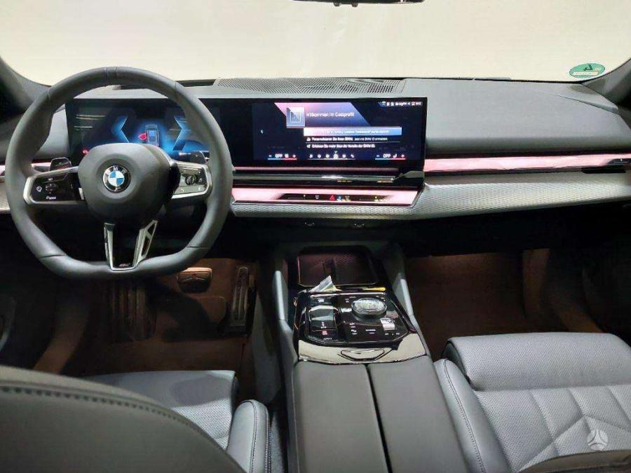 Pelēks BMW 540 2025 Viļņa, ar dzinēja tilpumu 2.99 L un nobraukumu 15 tūkst. km par 59999 €, foto 5 vietnē AUTOMOTO.COM.LV