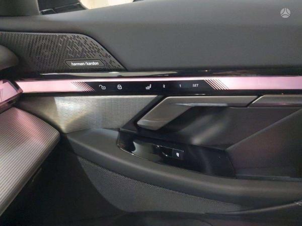 Pelēks BMW 540 2025 Viļņa, ar dzinēja tilpumu 2.99 L un nobraukumu 15 tūkst. km par 59999 €, foto 11 vietnē AUTOMOTO.COM.LV