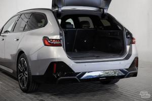 Pelēks BMW 540 2025 Viļņa, ar dzinēja tilpumu 3.00 L un nobraukumu 65 tūkst. km par 61991 €, foto 13 vietnē AUTOMOTO.COM.LV
