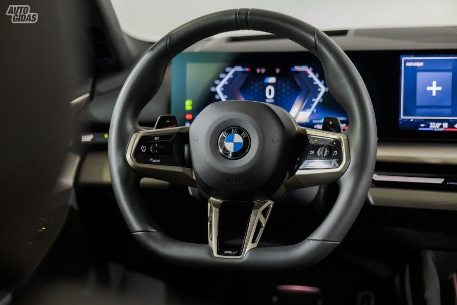 Pelēks BMW 540 2025 Viļņa, ar dzinēja tilpumu 3.00 L un nobraukumu 65 tūkst. km par 61991 €, foto 27 vietnē AUTOMOTO.COM.LV