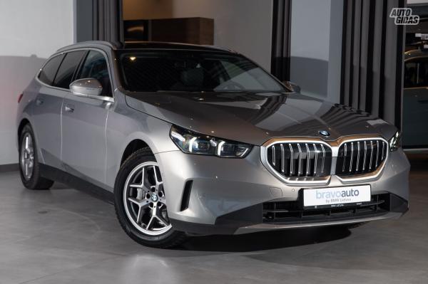 Pelēks BMW 540 2025 Kauņa, ar dzinēja tilpumu 3.00 L un nobraukumu 37 tūkst. km par 61741 €, foto 5 vietnē AUTOMOTO.COM.LV