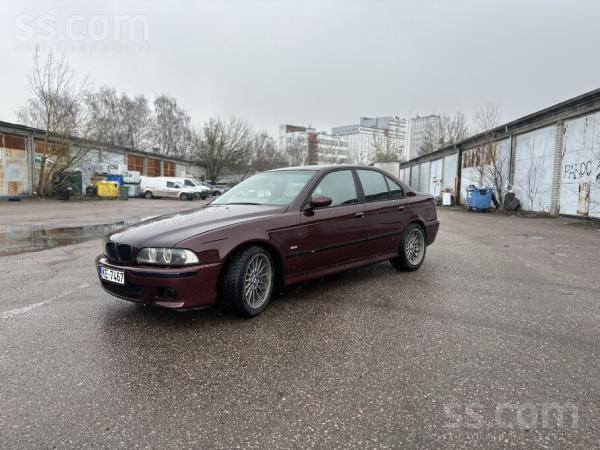 Sarkans BMW 540 1997 Rīga, ar dzinēja tilpumu 4.40 L un nobraukumu 279 tūkst. km par 7890 €, foto 3 vietnē AUTOMOTO.COM.LV