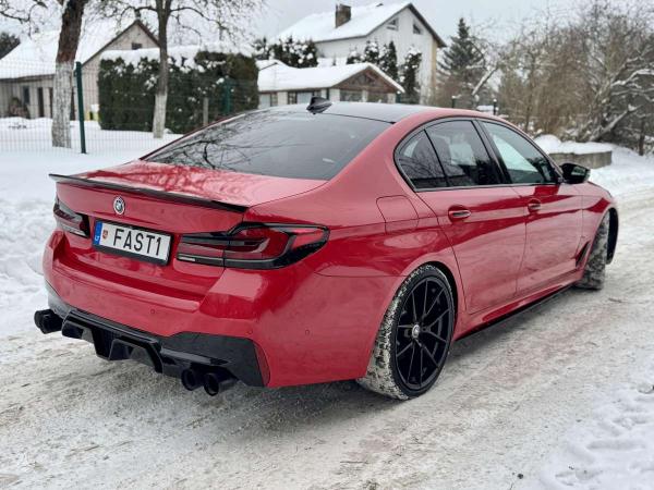 Red BMW 540 2019 in Vilnius, with an engine capacity of 3.00 L and mileage of 134 thousand km for 30000 €, photo 3 on AUTOMOTO.COM.LV