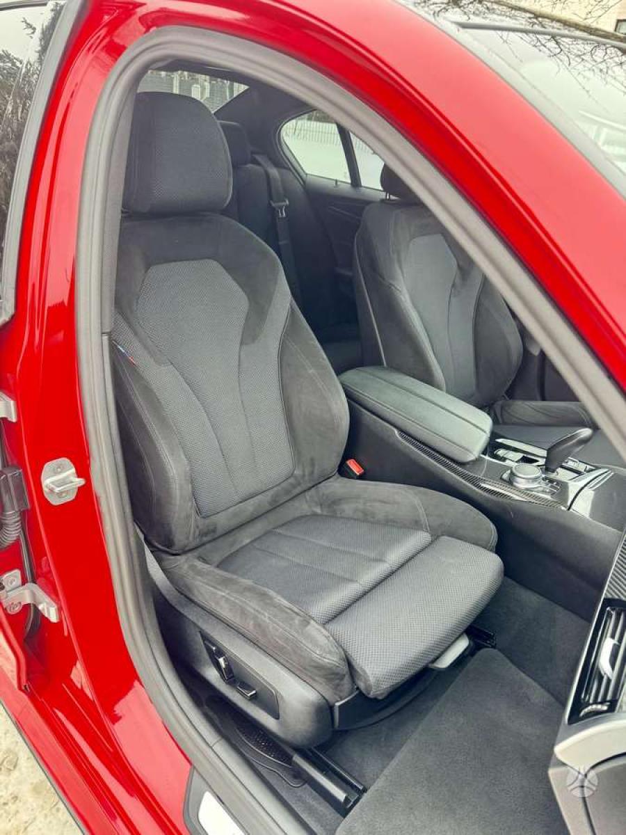 Red BMW 540 2019 in Vilnius, with an engine capacity of 3.00 L and mileage of 134 thousand km for 30000 €, photo 13 on AUTOMOTO.COM.LV